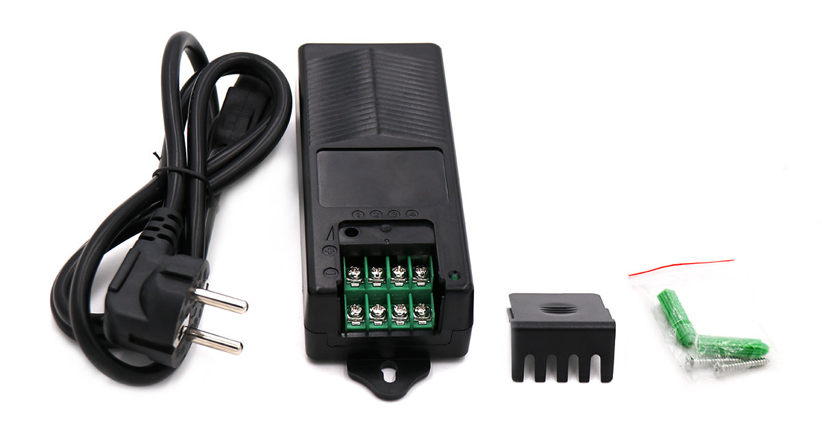 Alimentator 12V 5A cu 4 ieșiri, 60W, Safer SAF-Z60Z-13.8